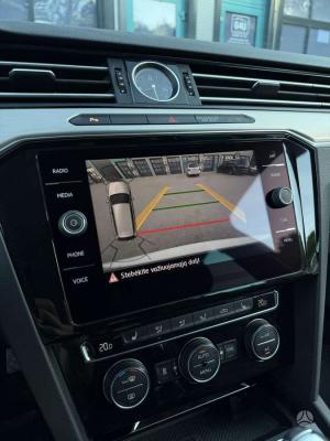 Balts Volkswagen Passat 2019 Viļņa, ar dzinēja tilpumu 1.97 L un nobraukumu 212 tūkst. km par 15990 €, foto 24 vietnē AUTOMOTO.COM.LV