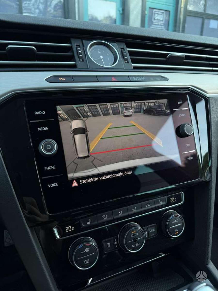 Balts Volkswagen Passat 2019 Viļņa, ar dzinēja tilpumu 1.97 L un nobraukumu 212 tūkst. km par 15990 €, foto 24 vietnē AUTOMOTO.COM.LV