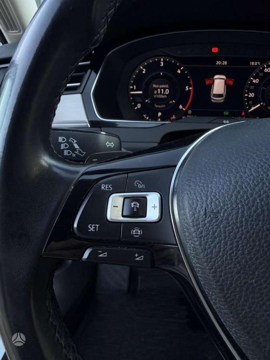 Balts Volkswagen Passat 2019 Viļņa, ar dzinēja tilpumu 1.97 L un nobraukumu 212 tūkst. km par 15990 €, foto 25 vietnē AUTOMOTO.COM.LV