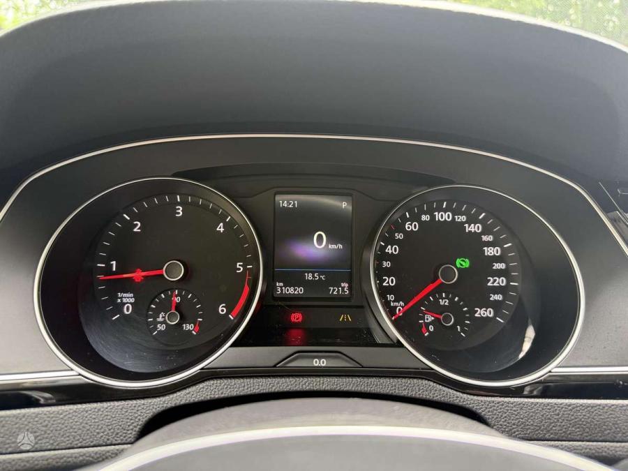 Balts Volkswagen Passat 2019 Viļņa, ar dzinēja tilpumu 1.97 L un nobraukumu 310 tūkst. km par 12500 €, foto 8 vietnē AUTOMOTO.COM.LV