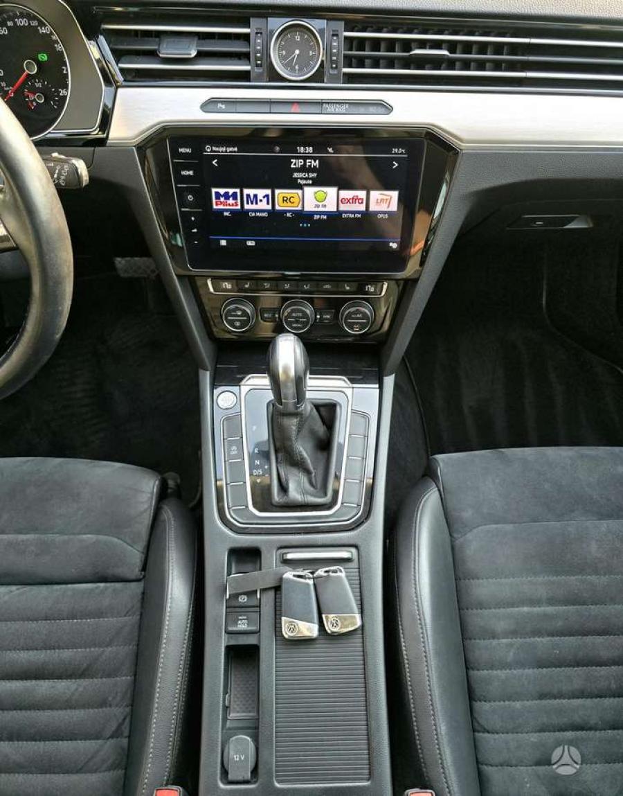 Balts Volkswagen Passat 2019 Tauragė, ar dzinēja tilpumu 1.97 L un nobraukumu 380 tūkst. km par 9350 €, foto 20 vietnē AUTOMOTO.COM.LV