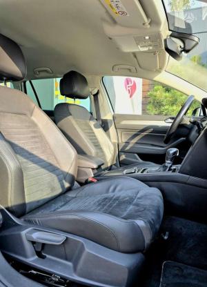 Balts Volkswagen Passat 2019 Tauragė, ar dzinēja tilpumu 1.97 L un nobraukumu 380 tūkst. km par 9350 €, foto 25 vietnē AUTOMOTO.COM.LV