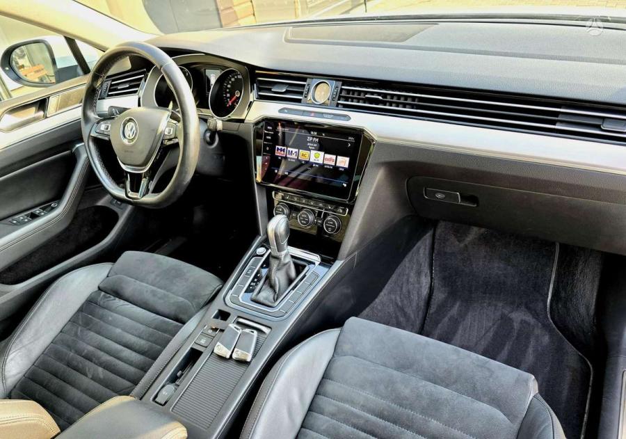 Balts Volkswagen Passat 2019 Tauragė, ar dzinēja tilpumu 1.97 L un nobraukumu 380 tūkst. km par 9350 €, foto 26 vietnē AUTOMOTO.COM.LV