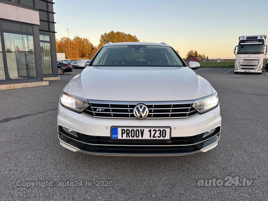 White Volkswagen Passat 2019 in Tartu, with an engine capacity of 2.00 L and mileage of 241 thousand km for 13990 €, photo 3 on AUTOMOTO.COM.LV