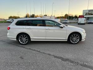 White Volkswagen Passat 2019 in Tartu, with an engine capacity of 2.00 L and mileage of 241 thousand km for 13990 €, photo 5 on AUTOMOTO.COM.LV
