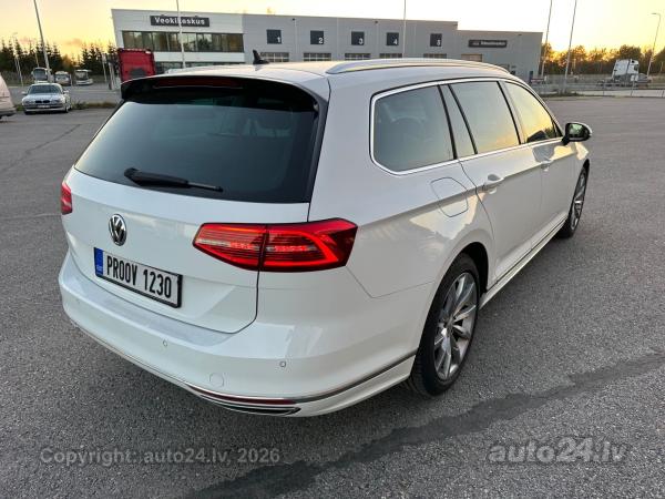 Volkswagen Passat 2019 in Tartu on AUTOMOTO.COM.LV White Volkswagen Passat 2019 in Tartu, with an engine capacity of 2.00 L and mileage of 241 thousand km for 13990 €, photo 6 on AUTOMOTO.COM.LV