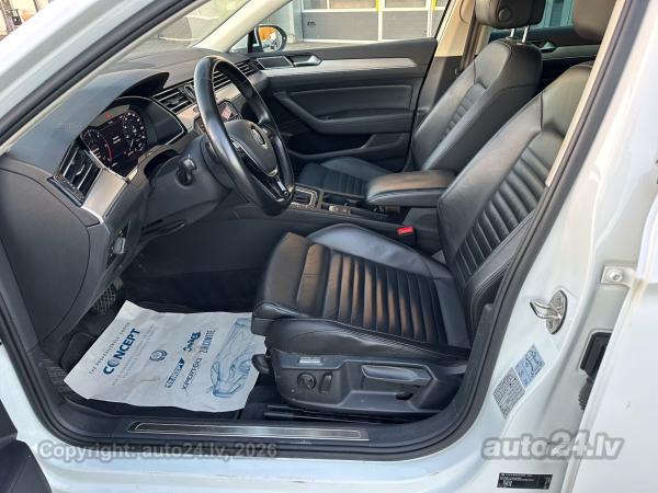 Volkswagen Passat 2019 in Tartu on AUTOMOTO.COM.LV White Volkswagen Passat 2019 in Tartu, with an engine capacity of 2.00 L and mileage of 241 thousand km for 13990 €, photo 11 on AUTOMOTO.COM.LV