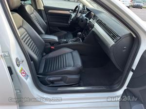 White Volkswagen Passat 2019 in Tartu, with an engine capacity of 2.00 L and mileage of 241 thousand km for 13990 €, photo 16 on AUTOMOTO.COM.LV