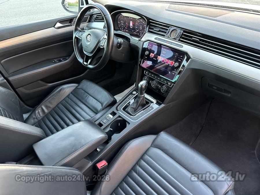 White Volkswagen Passat 2019 in Tartu, with an engine capacity of 2.00 L and mileage of 241 thousand km for 13990 €, photo 17 on AUTOMOTO.COM.LV