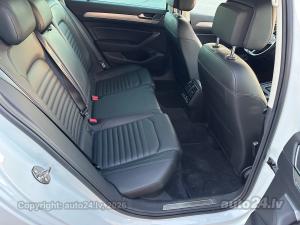 White Volkswagen Passat 2019 in Tartu, with an engine capacity of 2.00 L and mileage of 241 thousand km for 13990 €, photo 19 on AUTOMOTO.COM.LV