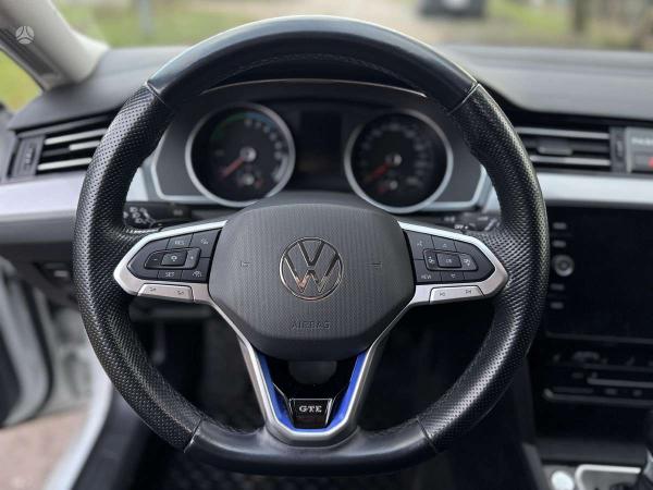 Balts Volkswagen Passat 2020 Klaipėda, ar dzinēja tilpumu 1.40 L un nobraukumu 241 tūkst. km par 10400 €, foto 8 vietnē AUTOMOTO.COM.LV