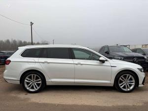 White Volkswagen Passat 2020 in Vilnius, with an engine capacity of 1.40 L and mileage of 175 thousand km for 16450 €, photo 5 on AUTOMOTO.COM.LV