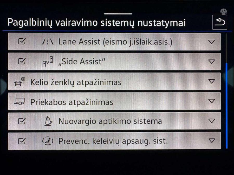 White Volkswagen Passat 2020 in Vilnius, with an engine capacity of 1.40 L and mileage of 175 thousand km for 16450 €, photo 21 on AUTOMOTO.COM.LV