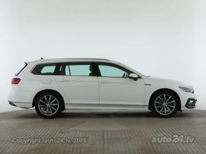 Balts Volkswagen Passat 2020 Tallina, ar dzinēja tilpumu 2.00 L un nobraukumu 98 tūkst. km par 23000 €, foto 6 vietnē AUTOMOTO.COM.LV