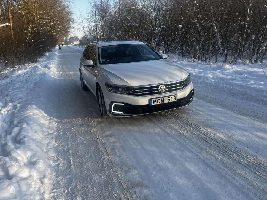 Белый Фольксваген Пассат 2020 в Каунас, объемом двигателя 1.40 л и пробегом 153 тыс. км за 20200 €, фото 1 на AUTOMOTO.COM.LV