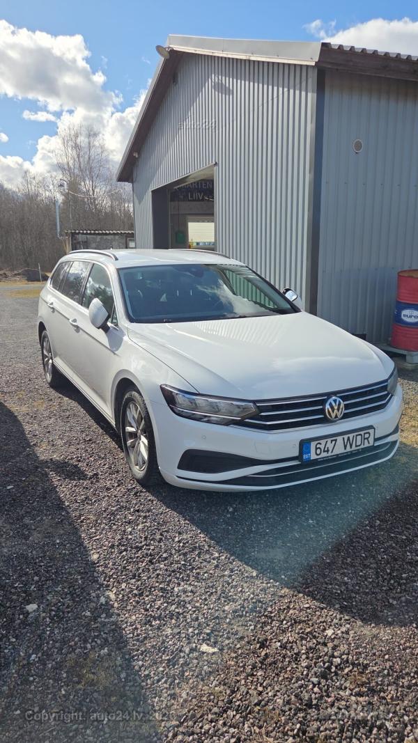 Balts Volkswagen Passat 2020 Tallina, ar dzinēja tilpumu 1.50 L un nobraukumu 137 tūkst. km par 16800 €, foto 1 vietnē AUTOMOTO.COM.LV