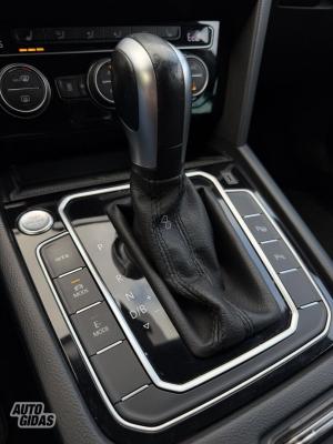 White Volkswagen Passat 2020 in Vilnius, with an engine capacity of 1.40 L and mileage of 186 thousand km for 18500 €, photo 18 on AUTOMOTO.COM.LV