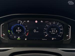 White Volkswagen Passat 2020 in Vilnius, with an engine capacity of 1.40 L and mileage of 186 thousand km for 18500 €, photo 33 on AUTOMOTO.COM.LV