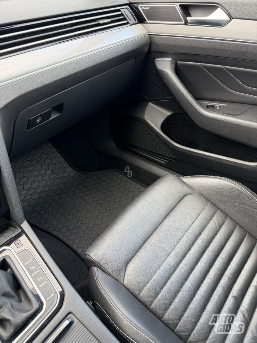 Balts Volkswagen Passat 2020 Viļņa, ar dzinēja tilpumu 1.40 L un nobraukumu 186 tūkst. km par 18500 €, foto 30 vietnē AUTOMOTO.COM.LV