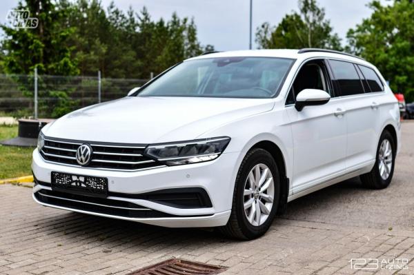 White Volkswagen Passat 2020 in Kretinga, with an engine capacity of 2.00 L and mileage of 298 thousand km for 10999 €, photo 1 on AUTOMOTO.COM.LV