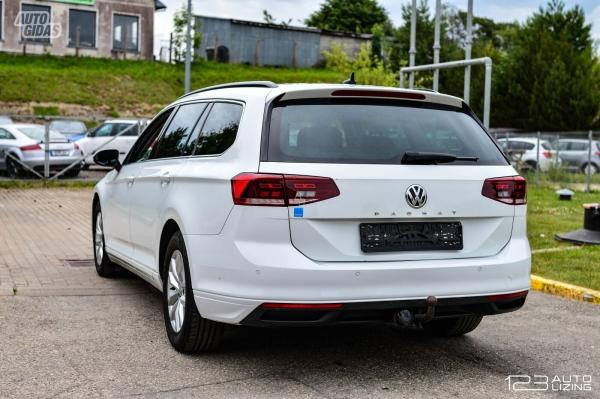 White Volkswagen Passat 2020 in Kretinga, with an engine capacity of 2.00 L and mileage of 298 thousand km for 10999 €, photo 5 on AUTOMOTO.COM.LV