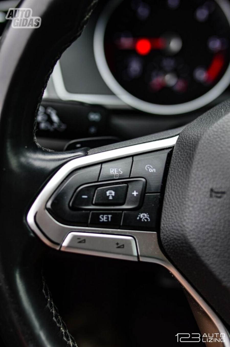 Balts Volkswagen Passat 2020 Kretinga, ar dzinēja tilpumu 2.00 L un nobraukumu 298 tūkst. km par 10999 €, foto 15 vietnē AUTOMOTO.COM.LV
