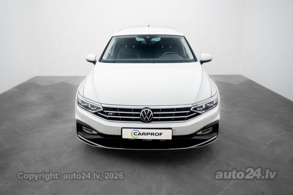 White Volkswagen Passat 2020 in Tallinn, with an engine capacity of 2.00 L and mileage of 211 thousand km for 19999 €, photo 2 on AUTOMOTO.COM.LV