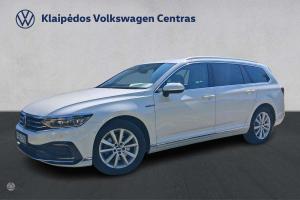 Balts Volkswagen Passat 2020 Klaipėda, ar dzinēja tilpumu 1.40 L un nobraukumu 179 tūkst. km par 17300 €, foto  vietnē AUTOMOTO.COM.LV