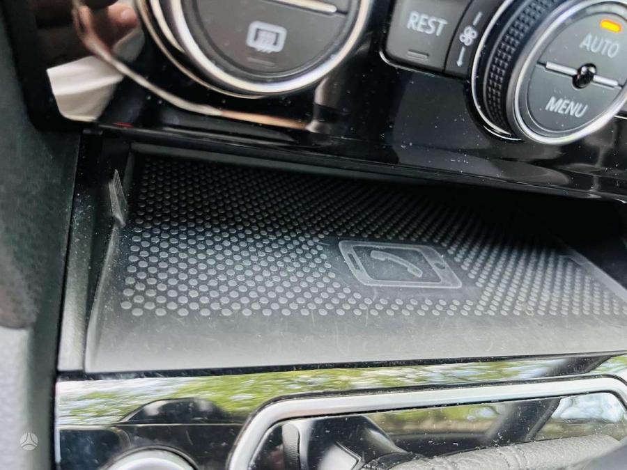 Balts Volkswagen Passat 2020 Kauņa, ar dzinēja tilpumu 1.40 L un nobraukumu 176 tūkst. km par 15599 €, foto 18 vietnē AUTOMOTO.COM.LV