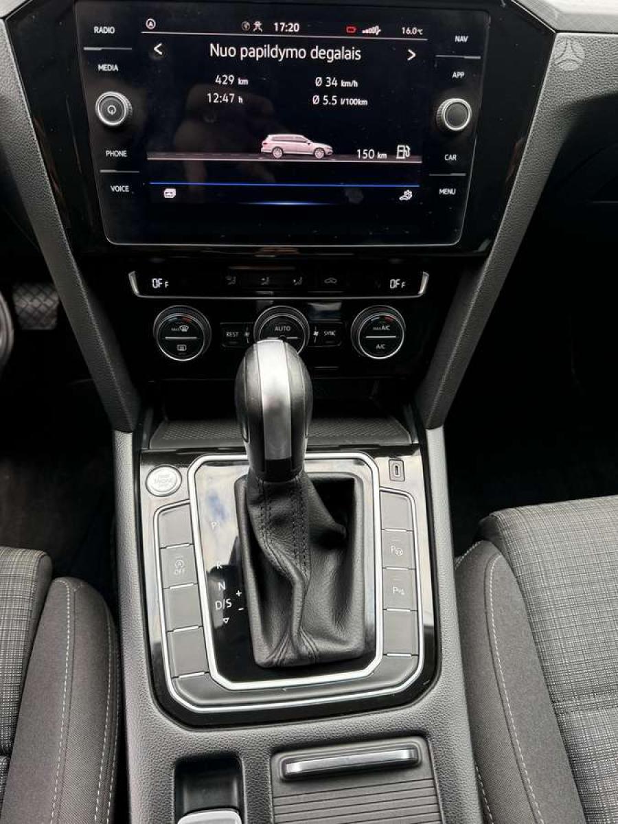 White Volkswagen Passat 2020 in Vilnius, with an engine capacity of 1.97 L and mileage of 149 thousand km for 14500 €, photo 10 on AUTOMOTO.COM.LV