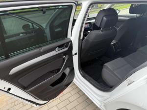 White Volkswagen Passat 2020 in Vilnius, with an engine capacity of 1.97 L and mileage of 149 thousand km for 14500 €, photo 14 on AUTOMOTO.COM.LV