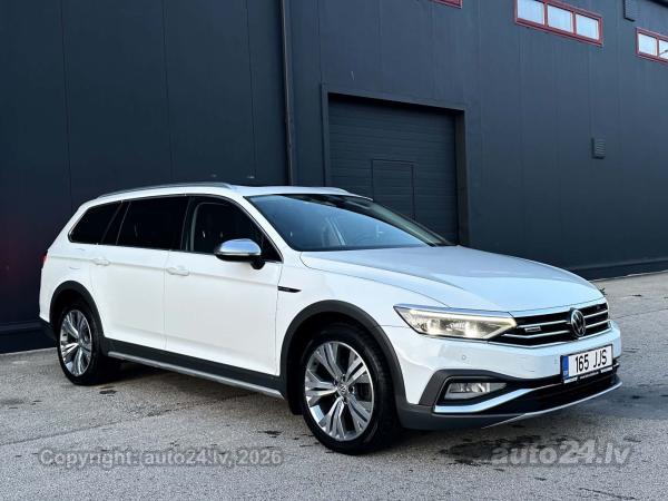 White Volkswagen Passat 2020 in Narva, with an engine capacity of 2.00 L and mileage of 150 thousand km for 24490 €, photo 1 on AUTOMOTO.COM.LV