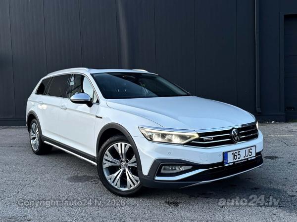 White Volkswagen Passat 2020 in Narva, with an engine capacity of 2.00 L and mileage of 150 thousand km for 24490 €, photo 3 on AUTOMOTO.COM.LV