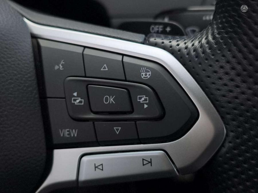 White Volkswagen Passat 2020 in Vilnius, with an engine capacity of 2.00 L and mileage of 151 thousand km for 24999 €, photo 21 on AUTOMOTO.COM.LV