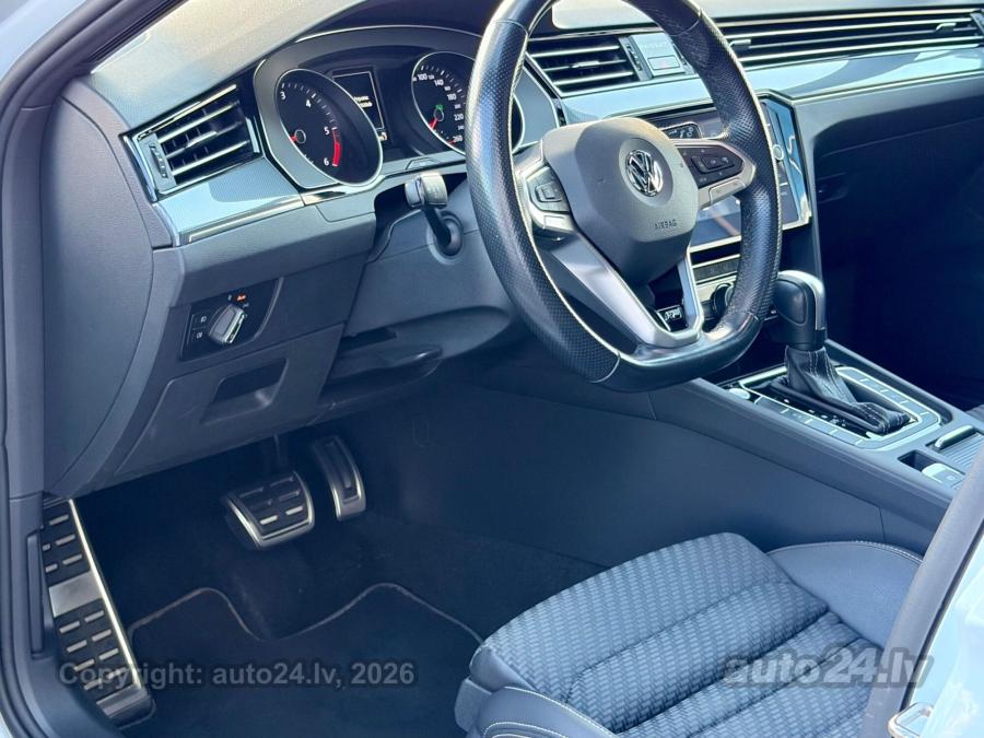 Balts Volkswagen Passat 2020 Tallina, ar dzinēja tilpumu 2.00 L un nobraukumu 151 tūkst. km par 19990 €, foto 8 vietnē AUTOMOTO.COM.LV