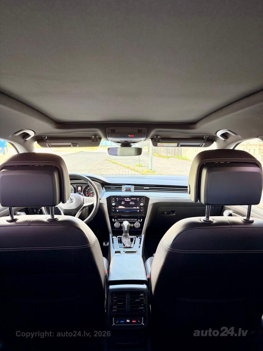 Balts Volkswagen Passat 2020 Tallina, ar dzinēja tilpumu 2.00 L un nobraukumu 151 tūkst. km par 19990 €, foto 14 vietnē AUTOMOTO.COM.LV