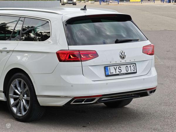 Balts Volkswagen Passat 2020 Viļņa, ar dzinēja tilpumu 1.97 L un nobraukumu 133 tūkst. km par 19500 €, foto 7 vietnē AUTOMOTO.COM.LV
