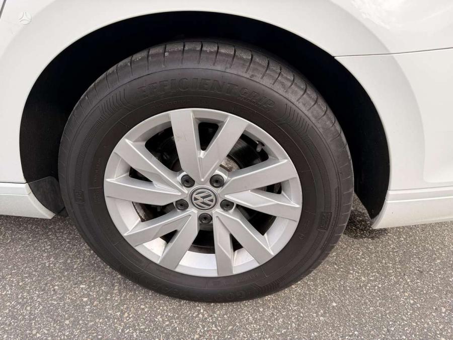 Balts Volkswagen Passat 2020 Viļņa, ar dzinēja tilpumu 1.50 L un nobraukumu 229 tūkst. km par 13250 €, foto 11 vietnē AUTOMOTO.COM.LV