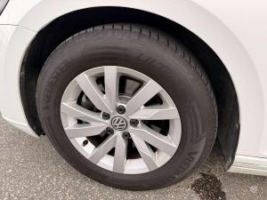 Balts Volkswagen Passat 2020 Viļņa, ar dzinēja tilpumu 1.50 L un nobraukumu 229 tūkst. km par 13250 €, foto 13 vietnē AUTOMOTO.COM.LV