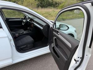 Balts Volkswagen Passat 2020 Viļņa, ar dzinēja tilpumu 1.50 L un nobraukumu 229 tūkst. km par 13250 €, foto 18 vietnē AUTOMOTO.COM.LV
