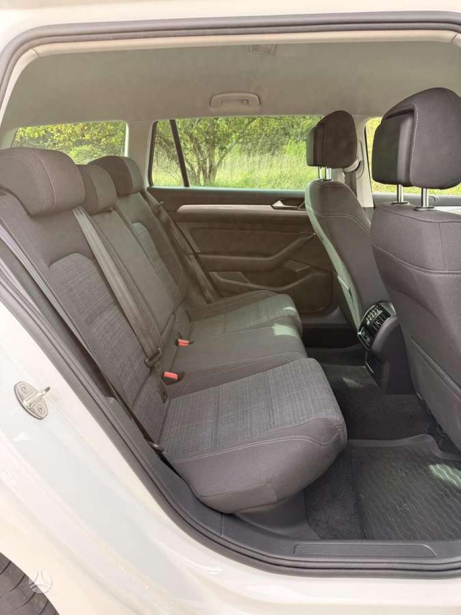 Balts Volkswagen Passat 2020 Viļņa, ar dzinēja tilpumu 1.50 L un nobraukumu 229 tūkst. km par 13250 €, foto 22 vietnē AUTOMOTO.COM.LV