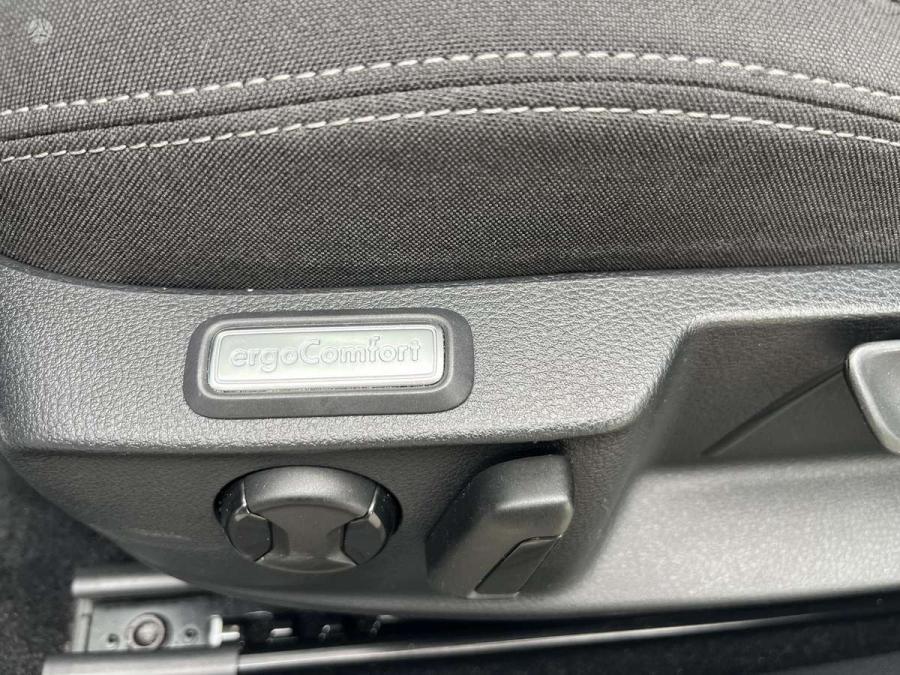 Balts Volkswagen Passat 2020 Viļņa, ar dzinēja tilpumu 1.50 L un nobraukumu 229 tūkst. km par 13250 €, foto 33 vietnē AUTOMOTO.COM.LV