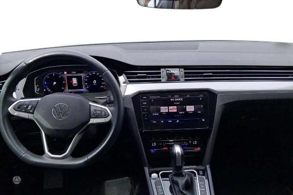 Balts Volkswagen Passat 2021 Klaipėda, ar dzinēja tilpumu 1.97 L un nobraukumu 186 tūkst. km par 17500 €, foto 10 vietnē AUTOMOTO.COM.LV