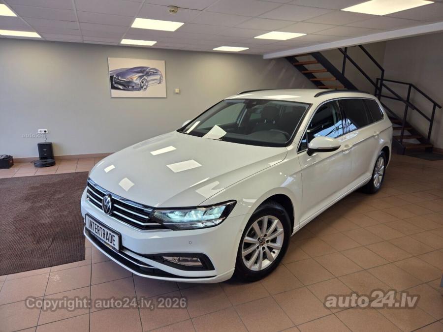 White Volkswagen Passat 2021 in Tartu, with an engine capacity of 2.00 L and mileage of 201 thousand km for 17999 €, photo 1 on AUTOMOTO.COM.LV