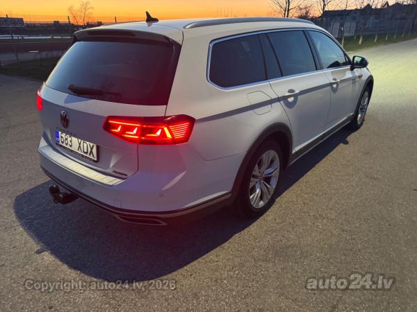 White Volkswagen Passat 2021 in Tallinn, with an engine capacity of 2.00 L and mileage of 197 thousand km for 22000 €, photo 3 on AUTOMOTO.COM.LV