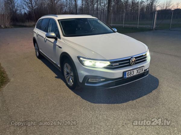 White Volkswagen Passat 2021 in Tallinn, with an engine capacity of 2.00 L and mileage of 197 thousand km for 22000 €, photo 4 on AUTOMOTO.COM.LV