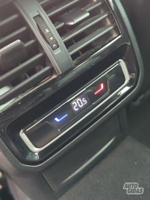 White Volkswagen Passat 2021 in Kaunas, with an engine capacity of 2.00 L and mileage of 269 thousand km for 14899 €, photo 14 on AUTOMOTO.COM.LV