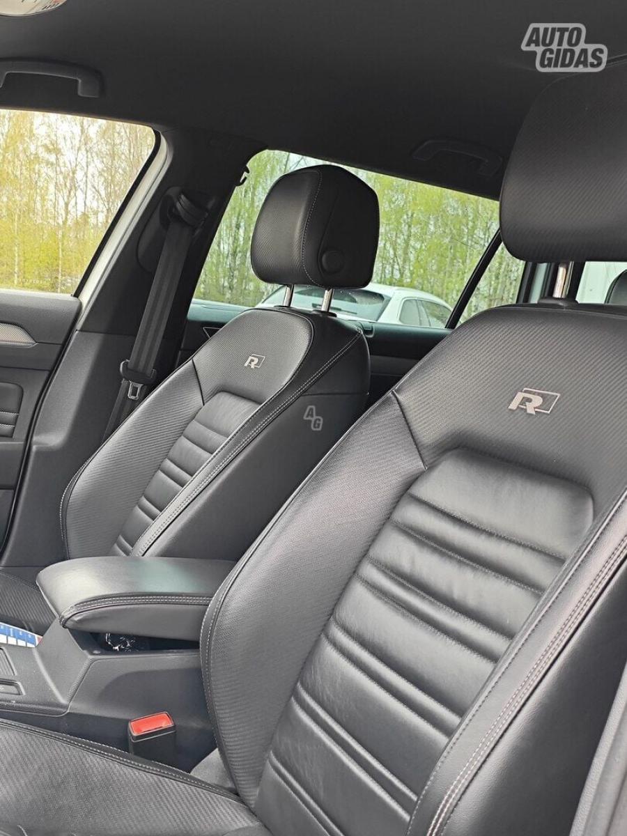 White Volkswagen Passat 2021 in Kaunas, with an engine capacity of 2.00 L and mileage of 269 thousand km for 14899 €, photo 21 on AUTOMOTO.COM.LV