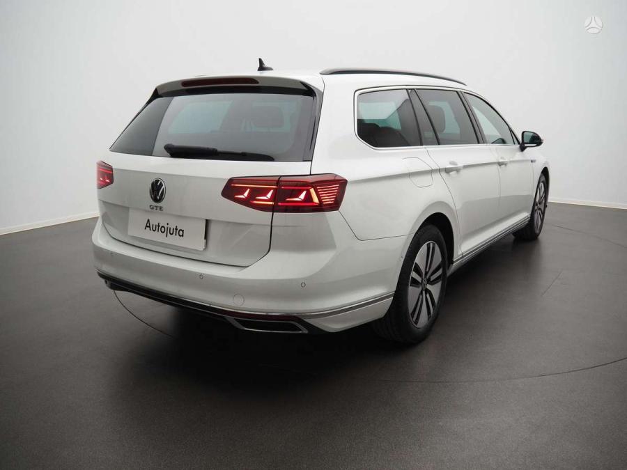 Balts Volkswagen Passat 2021 Viļņa, ar dzinēja tilpumu 1.40 L un nobraukumu 158 tūkst. km par 17500 €, foto 5 vietnē AUTOMOTO.COM.LV