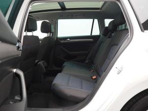 Balts Volkswagen Passat 2021 Viļņa, ar dzinēja tilpumu 1.40 L un nobraukumu 158 tūkst. km par 17500 €, foto 15 vietnē AUTOMOTO.COM.LV